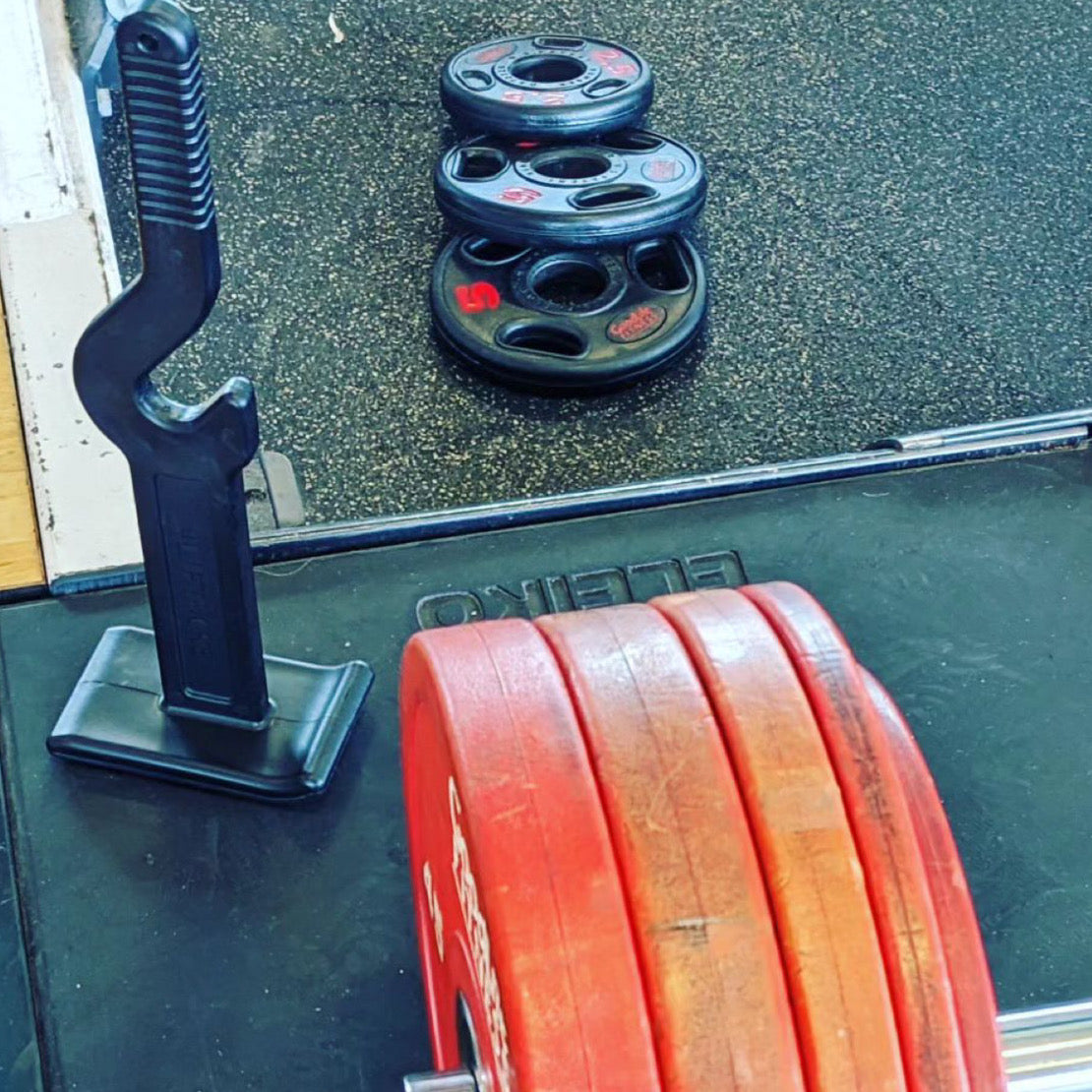 Sumo Deadlift Potential with Expert Techniques, Tips, and Accessories ...